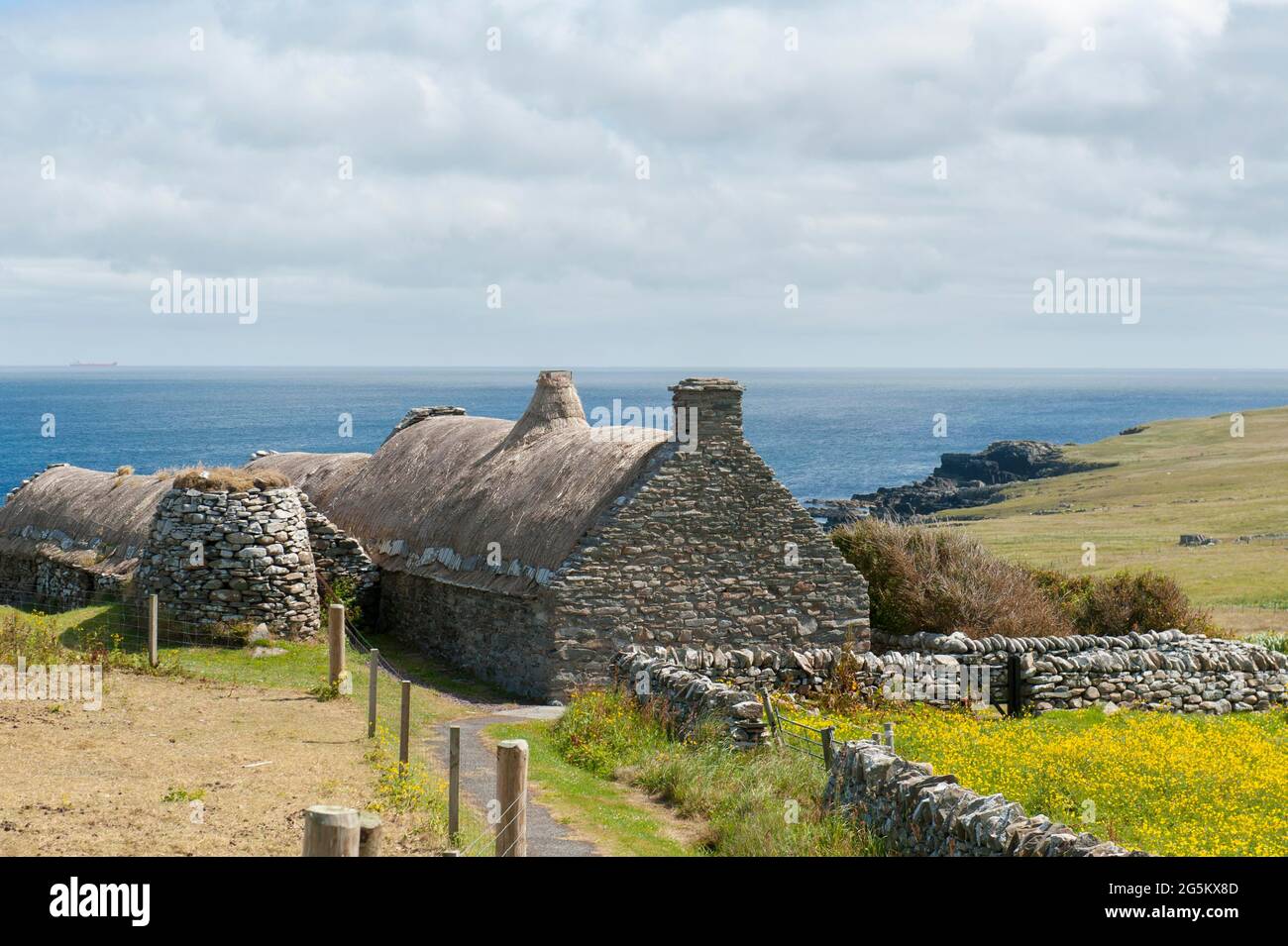 Scottish historic farm, old crofter's house thatched, Crofthouse Museum ...