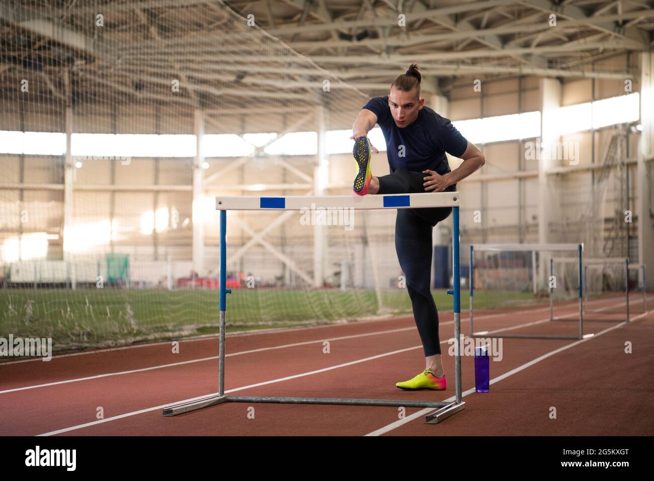 Warm up track hi-res stock photography and images - Alamy