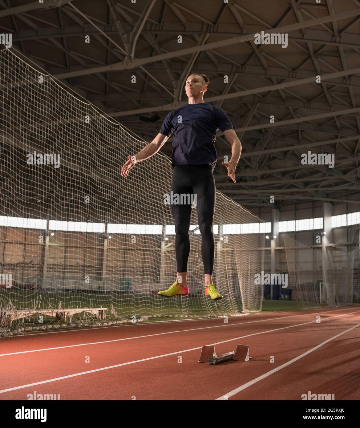 Run up challenge hi-res stock photography and images - Alamy