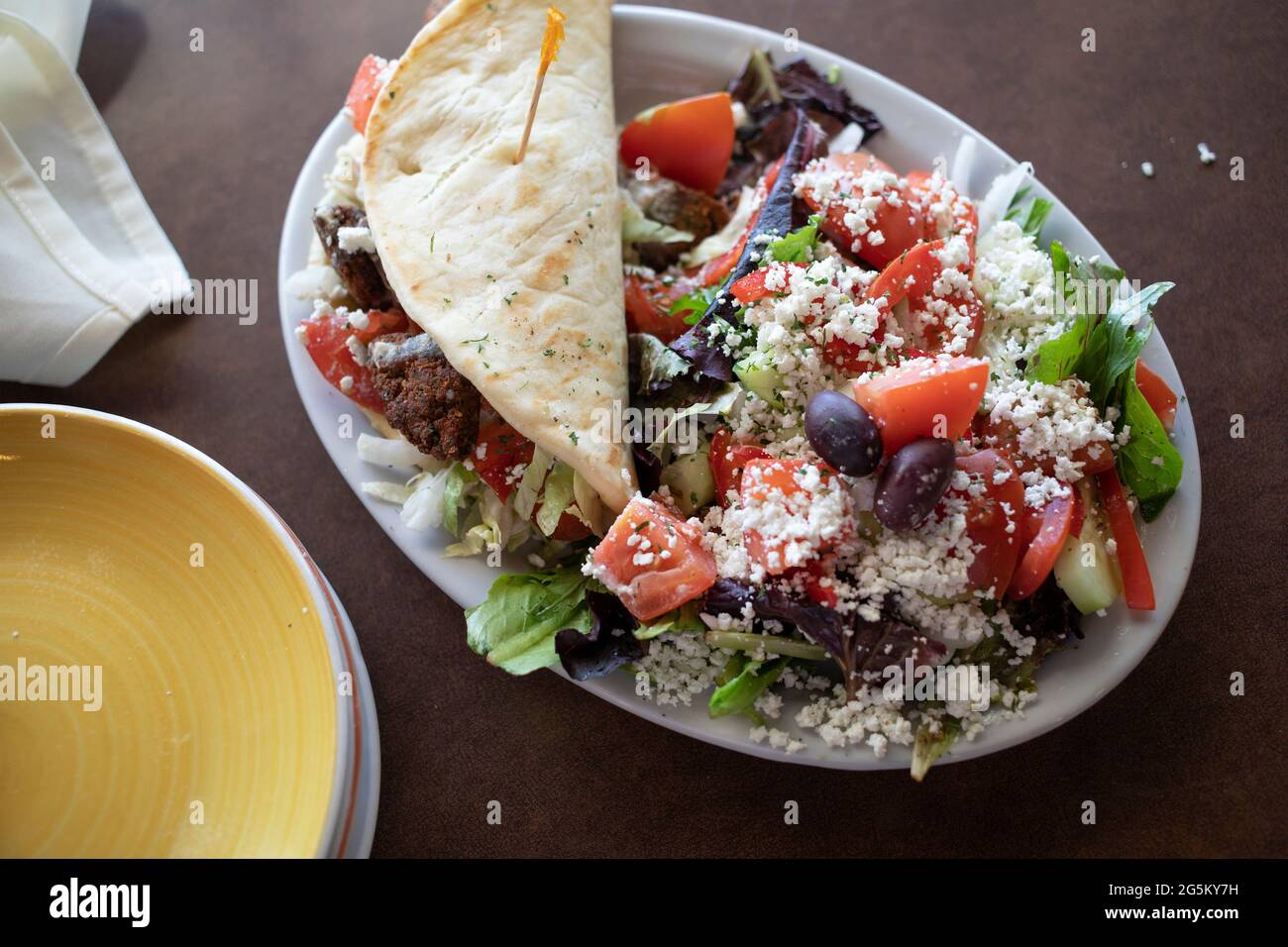 Mediterranean pita hi-res stock photography and images - Alamy