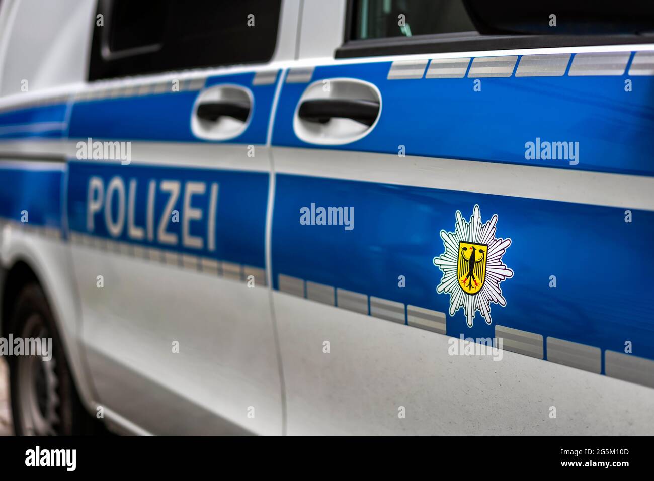 Berlin germany emergency vehicle hi-res stock photography and images ...