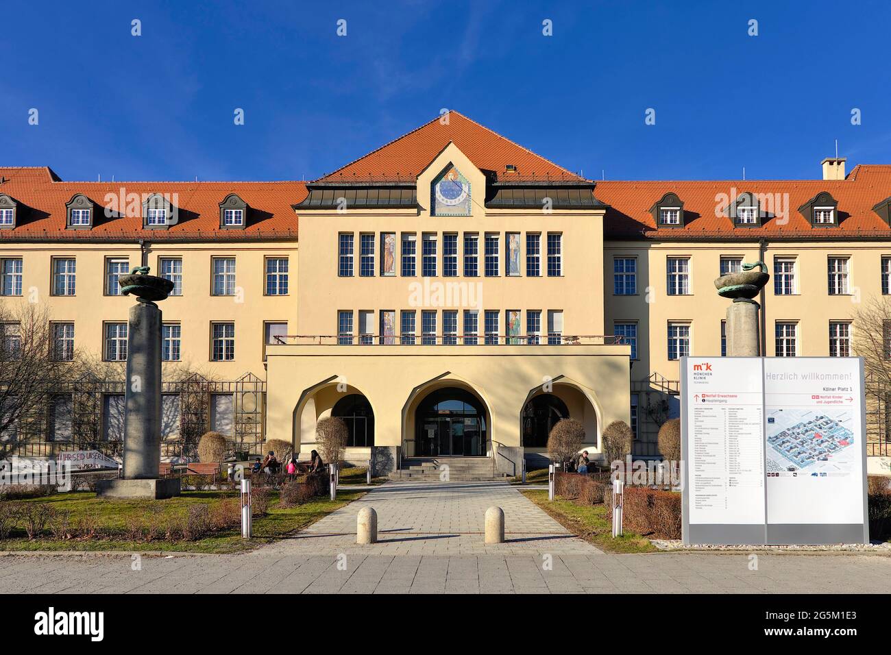 Munich Schwabing Hospital, Munich, Bavaria, Germany, Europe Stock Photo ...