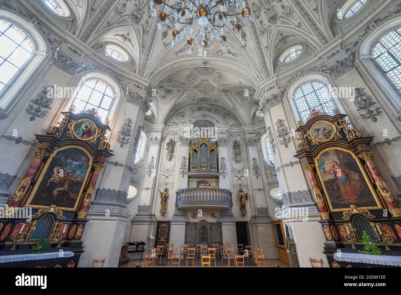 Organ gallery with side altars, Catholic pilgrimage church Maria pear ...