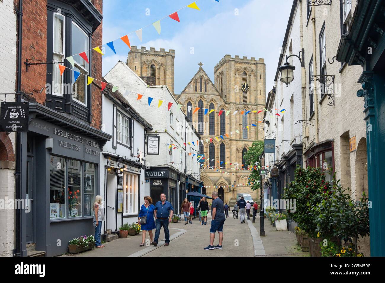 Historical yorkshire buildings hi-res stock photography and images - Alamy
