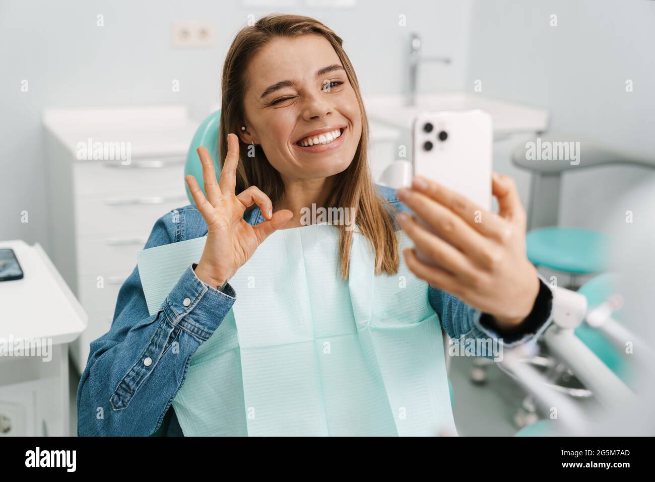 Happy dentists day hi-res stock photography and images - Alamy
