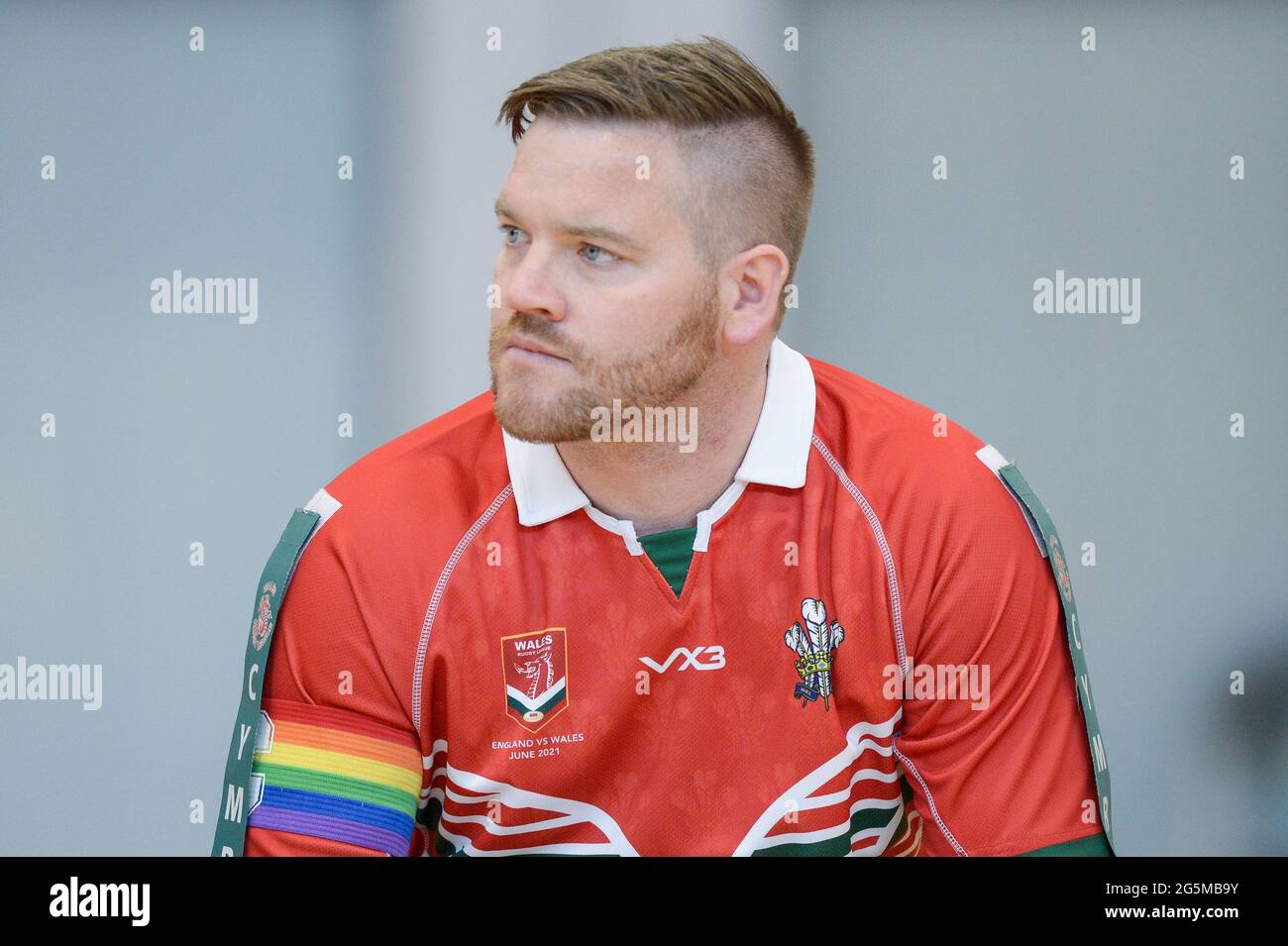 Gary preece captain of wales hi-res stock photography and images - Alamy