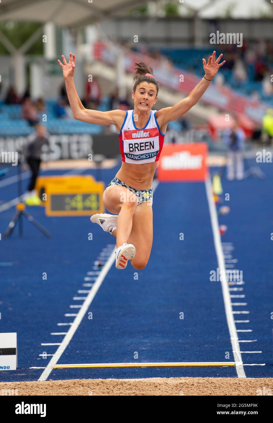 MANCHESTER - ENGLAND 25/27 JUN 21: Olivia Breen competing in the long ...