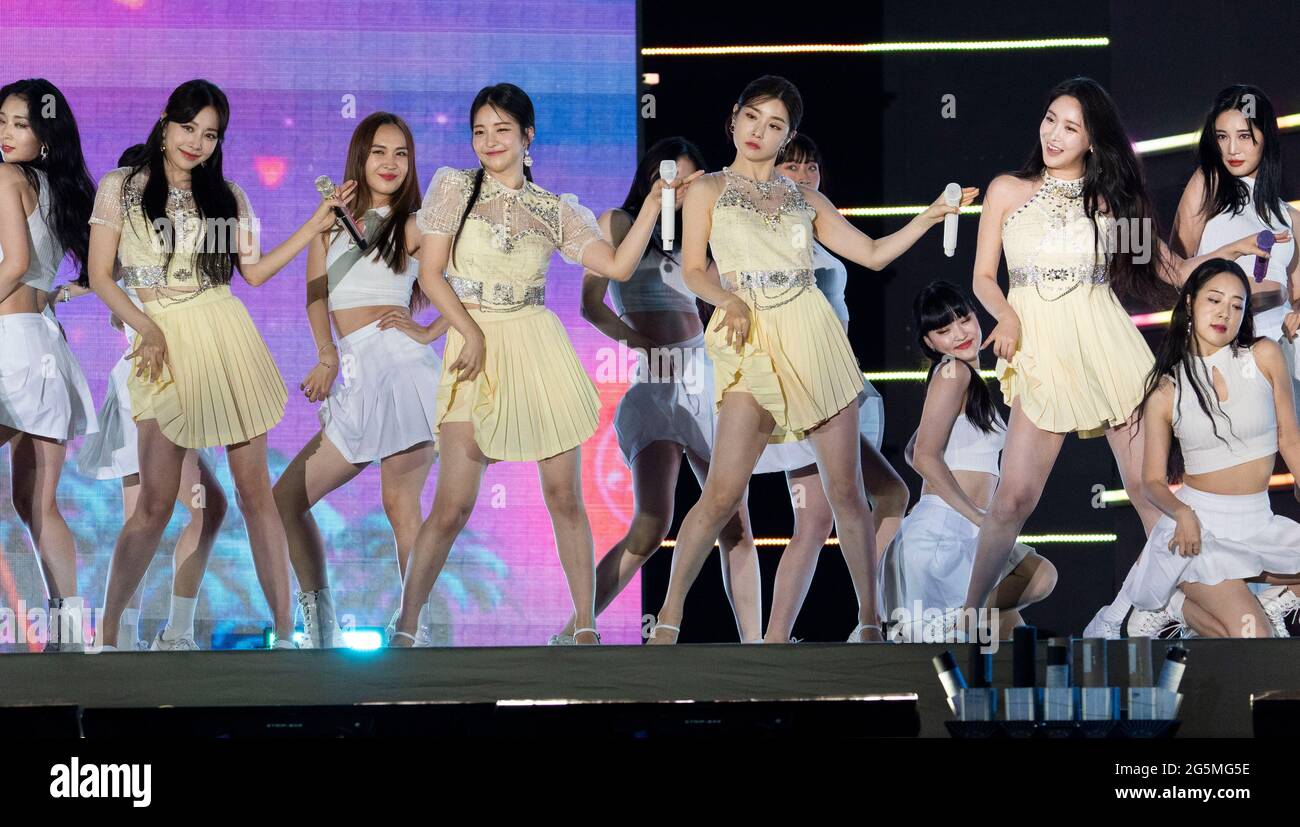 26 June 2021 - Seoul, South Korea : K-pop girl group Brave Girls ...
