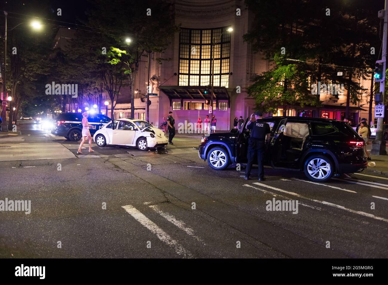 Seattle, USA. 28th Jun, 2021. Late in the evening a two-vehicle ...