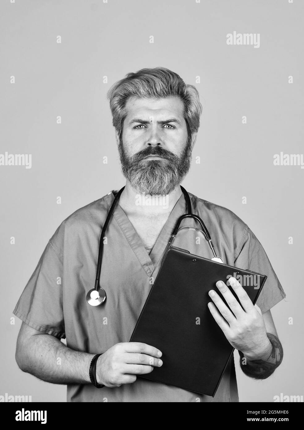 Nurse writing prescription Black and White Stock Photos & Images - Alamy