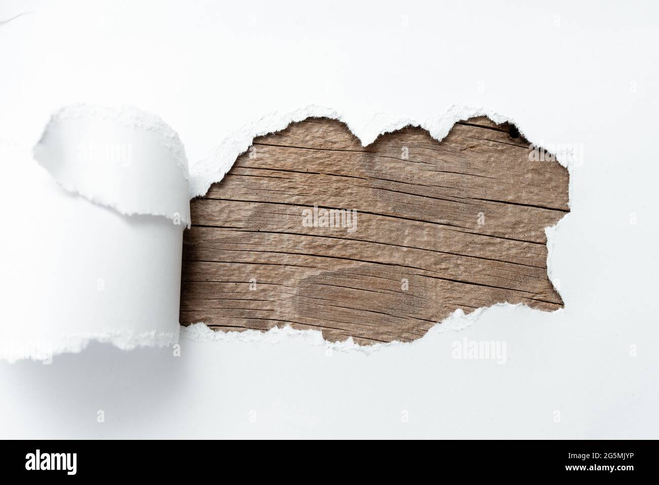 Replacing Old Wallpaper Design, Creating New Wall Pattern Layout ...