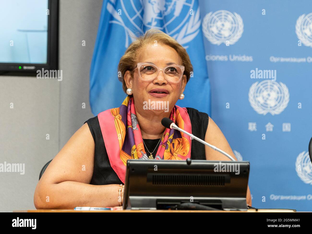 South africa un ambassador mathu joyini hi-res stock photography and ...