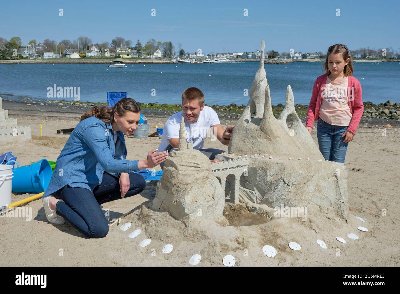 SAND DOLLAR COVE, from left: Aly Michalka, Chad Michael Murray, Lily ...