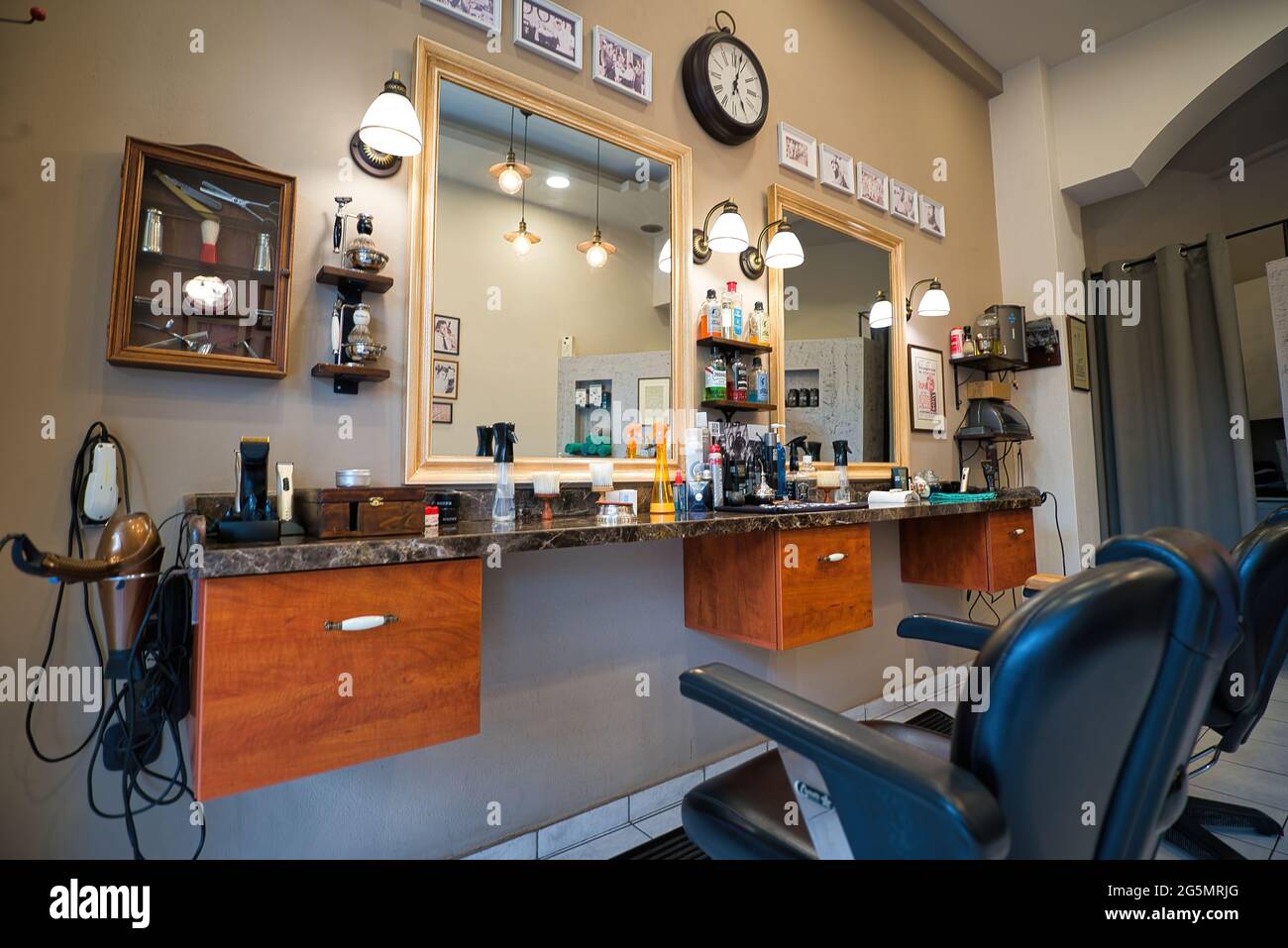 VOLOS, GREECE - Jun 25, 2021: Men's barber shop, retro styled interior ...