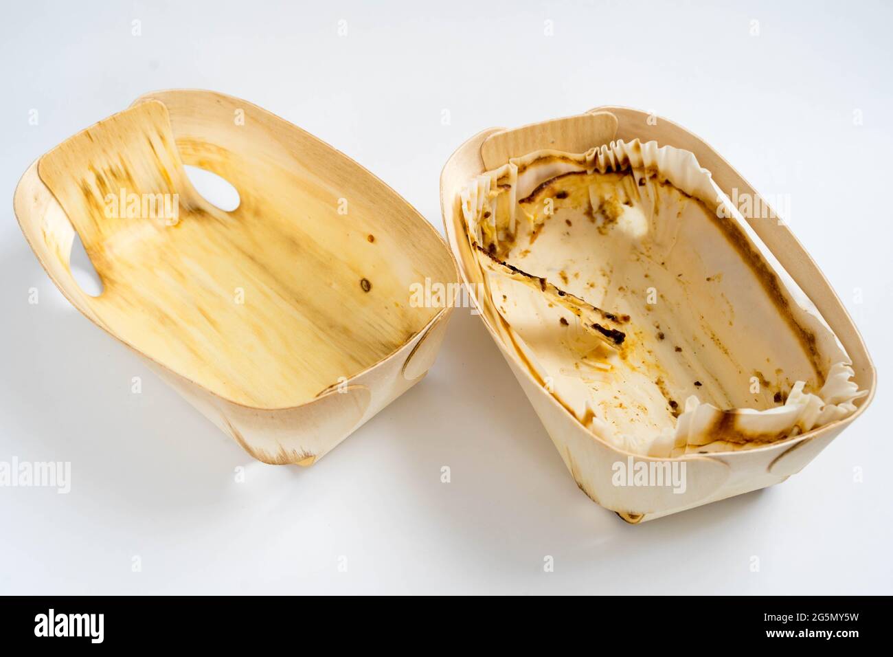 Empty containers hi-res stock photography and images - Alamy