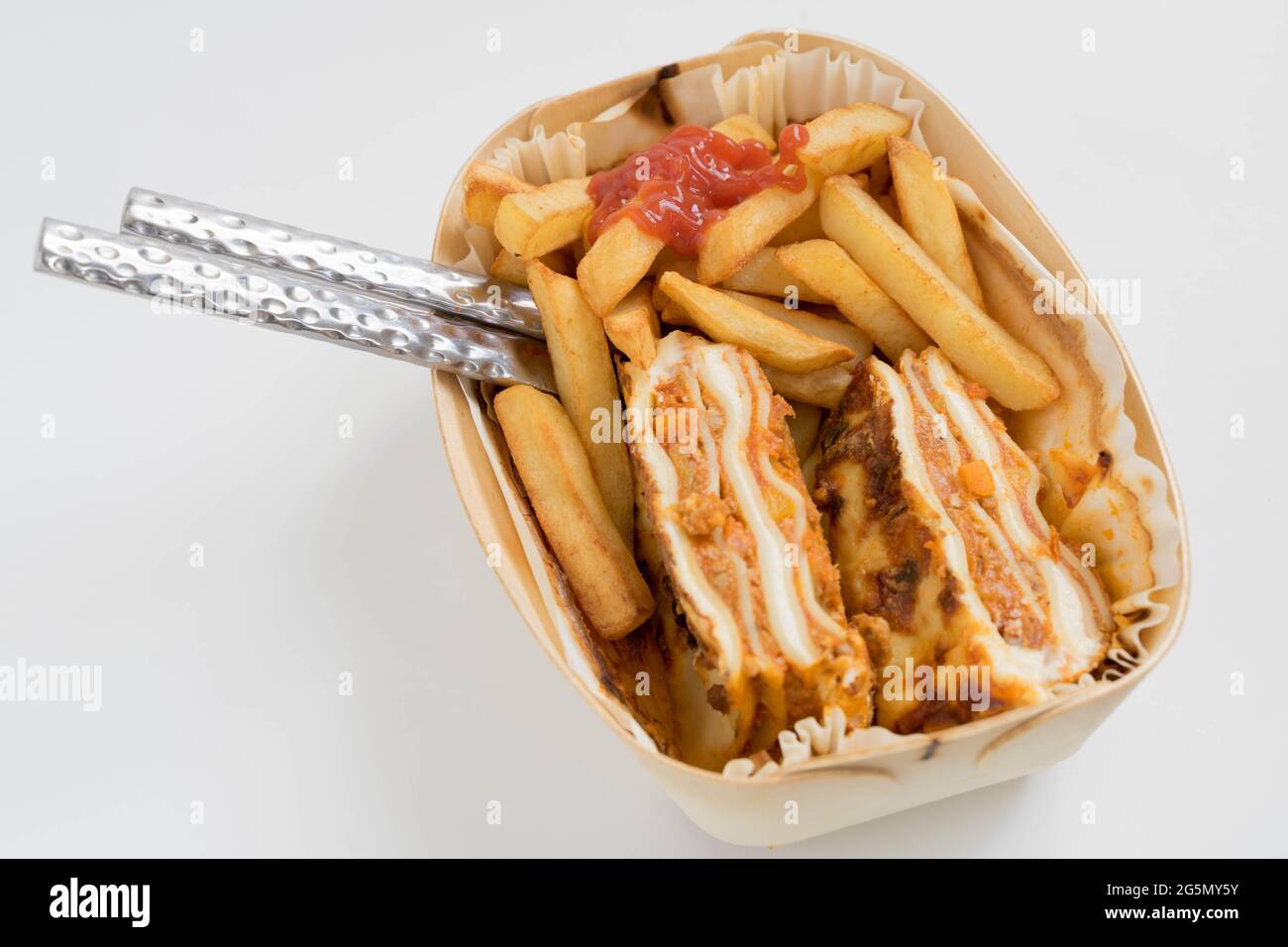 Hot chips container hi-res stock photography and images - Alamy