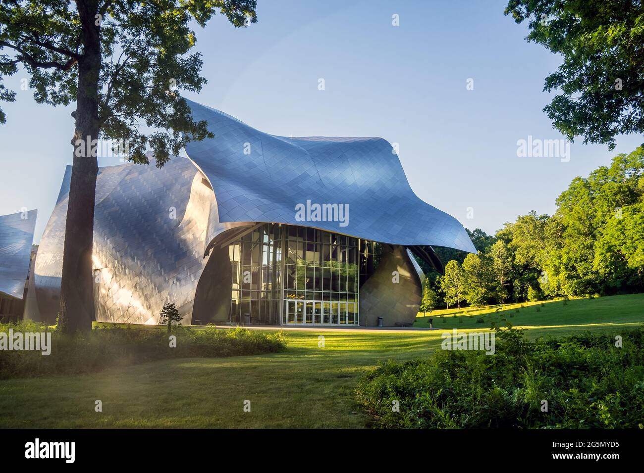 Bard college campus hi-res stock photography and images - Alamy