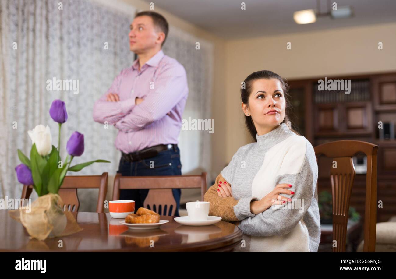 Misunderstanding decision hi-res stock photography and images - Alamy
