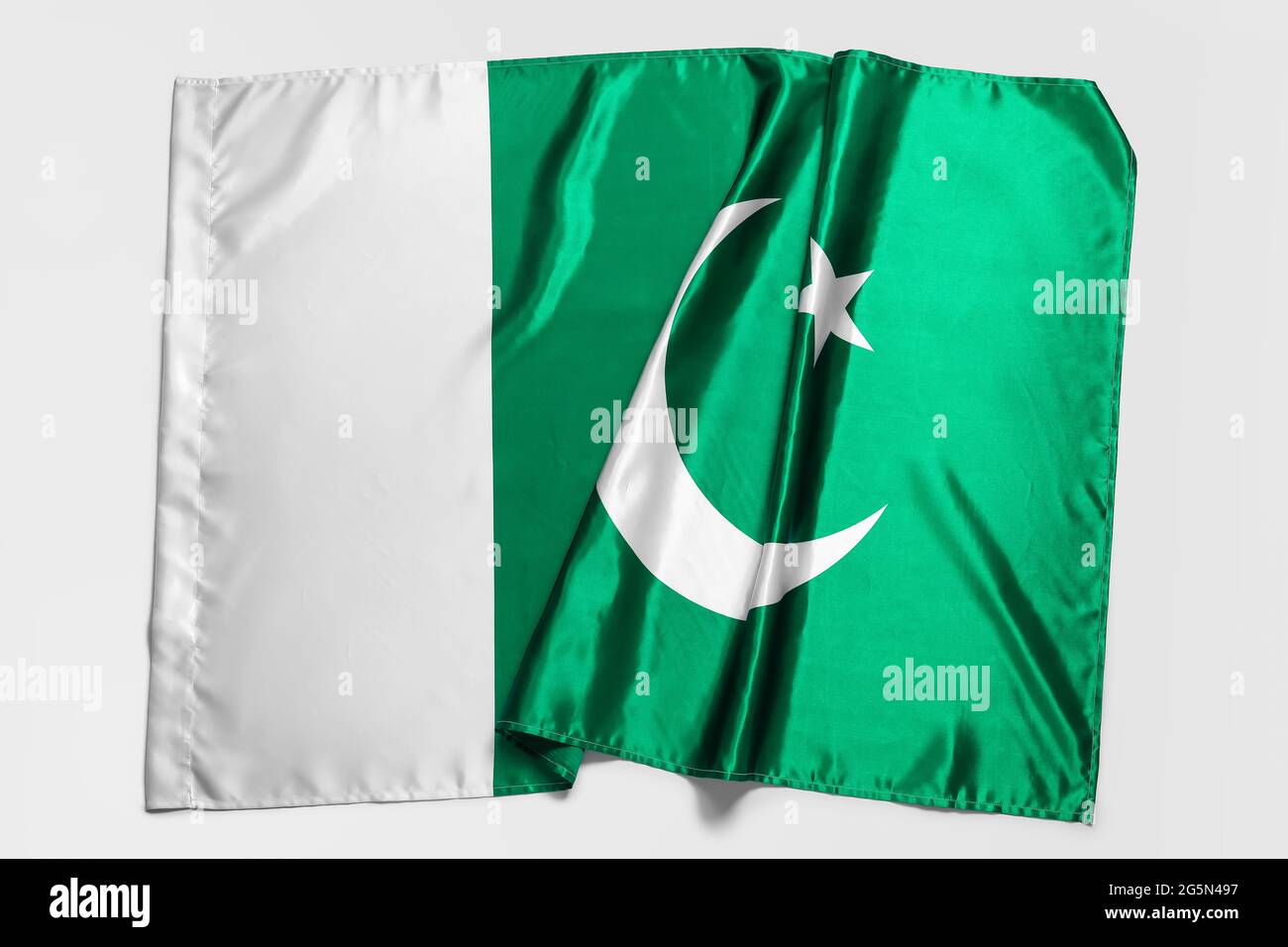 Flag pakistan on top hi-res stock photography and images - Alamy