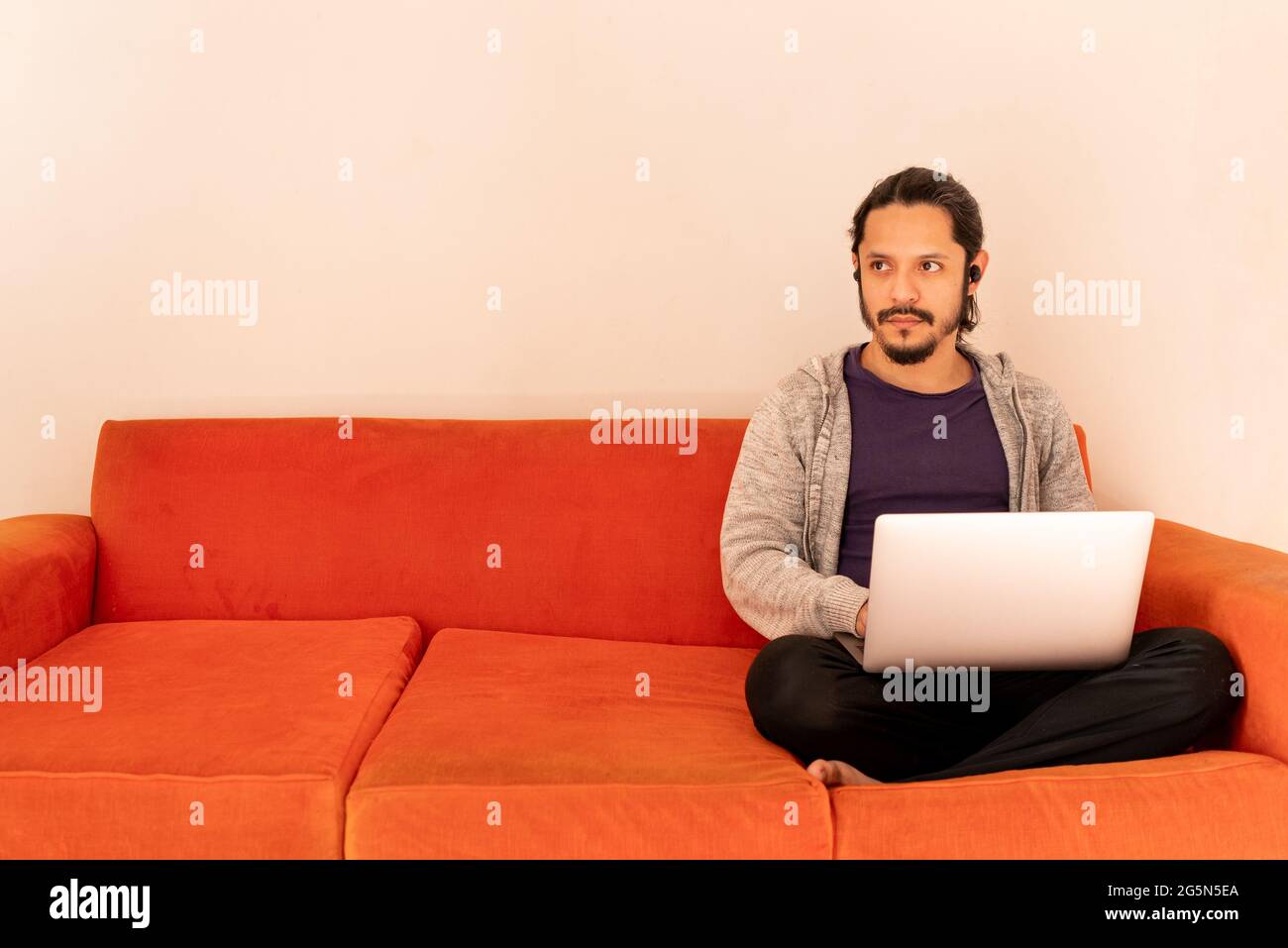 Single man working hi-res stock photography and images - Alamy