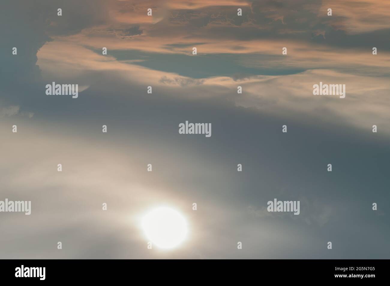 Beautiful sunset sky above clouds with dramatic light, Beautiful ...