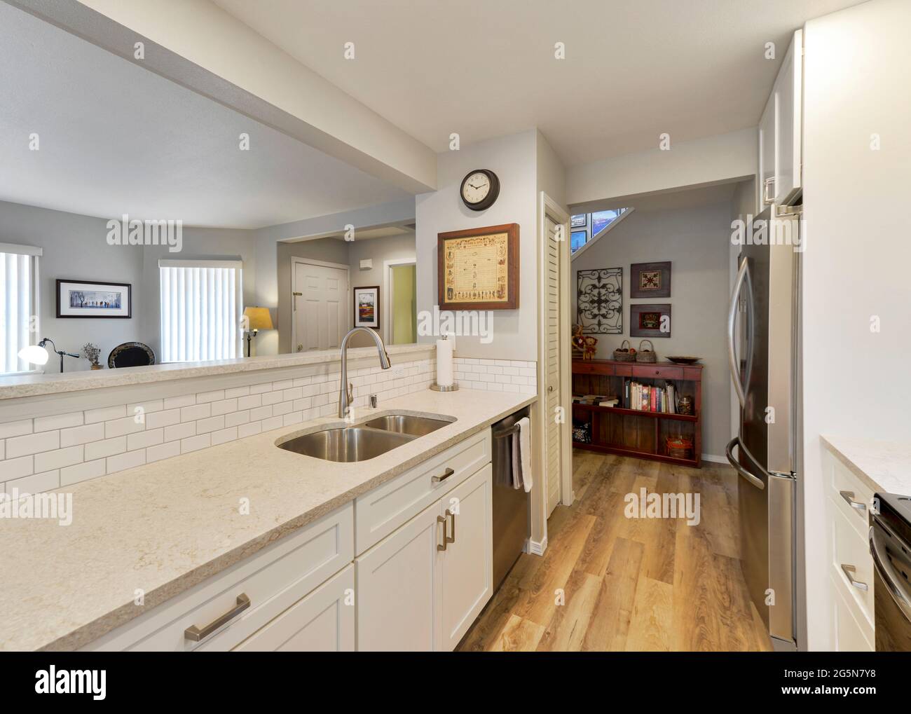 Kitchen modern art hi-res stock photography and images - Alamy