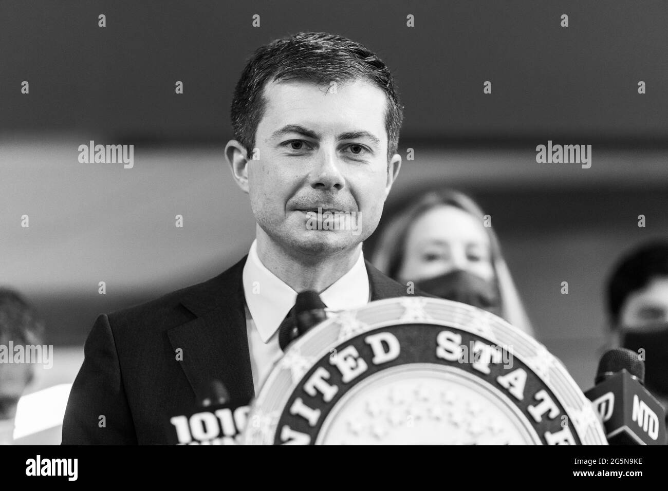 Amtrak railroad Black and White Stock Photos & Images - Alamy