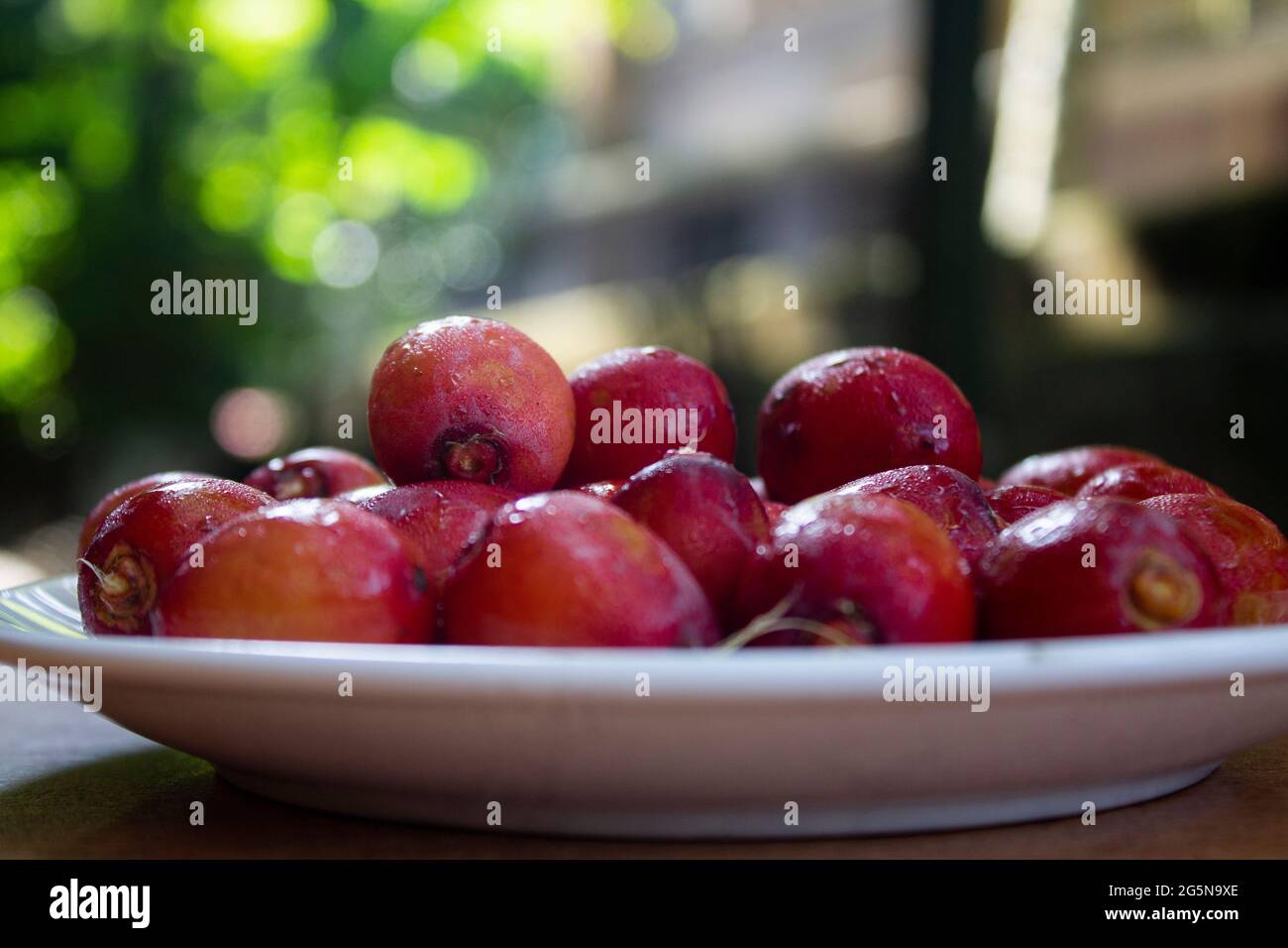 Red dates hi-res stock photography and images - Alamy
