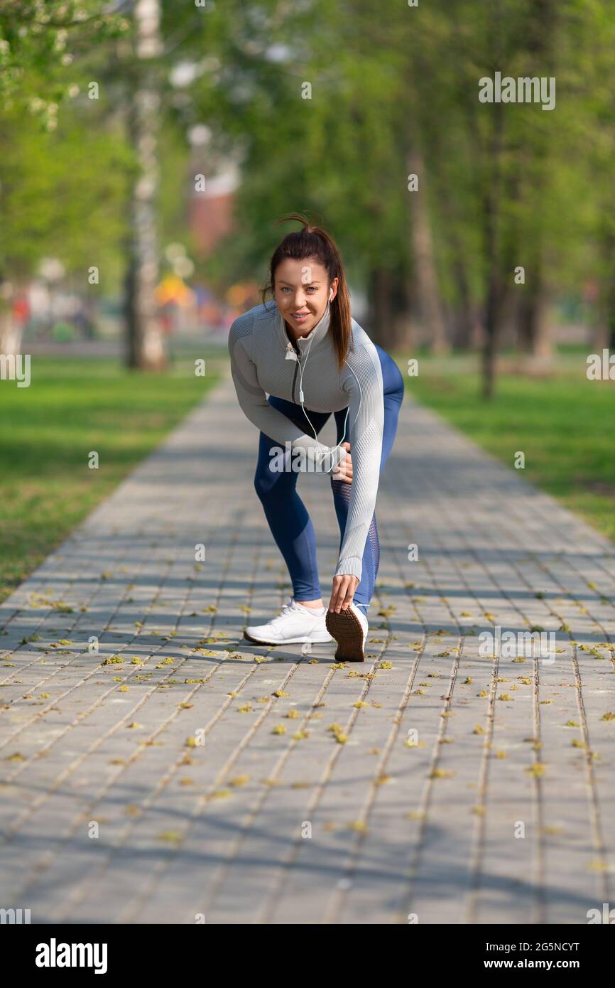 Stretchig legs hi-res stock photography and images - Alamy