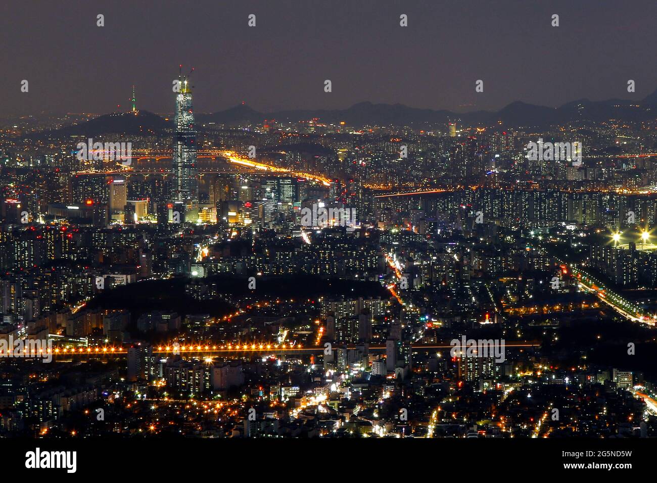 Night scene of Lotte World Tower, view from Namhan Sanseong castle ...