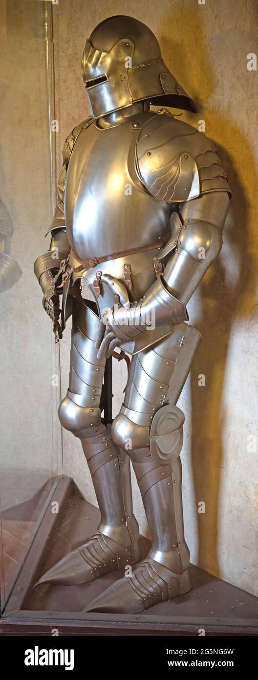 Armour of the medieval knight - Metal protection Stock Photo - Alamy