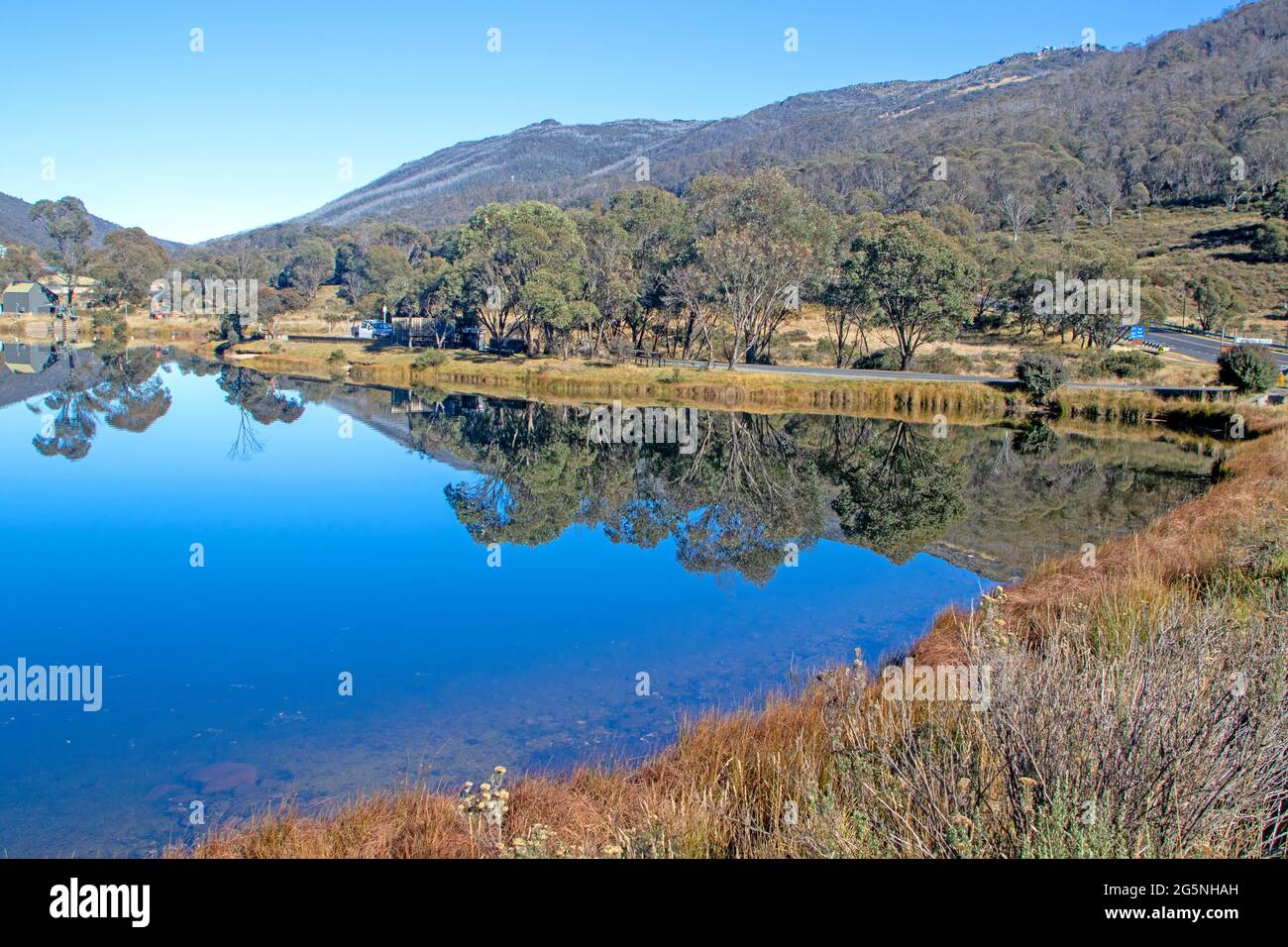 Thredbo lake hi-res stock photography and images - Alamy