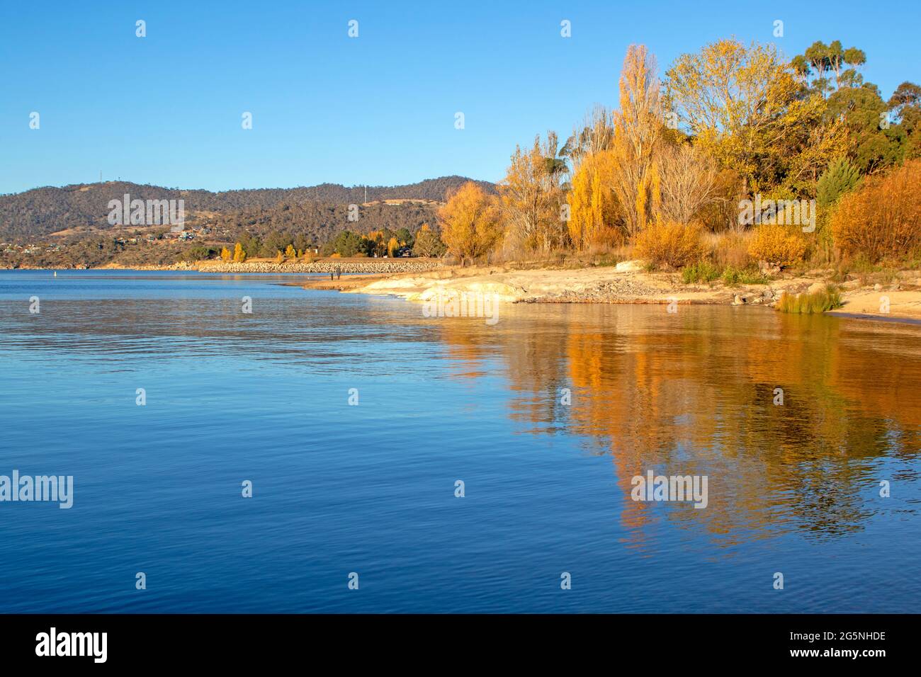Jindabyne hi-res stock photography and images - Alamy