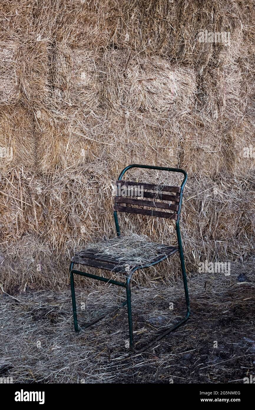 Hay bale chair hi-res stock photography and images - Alamy