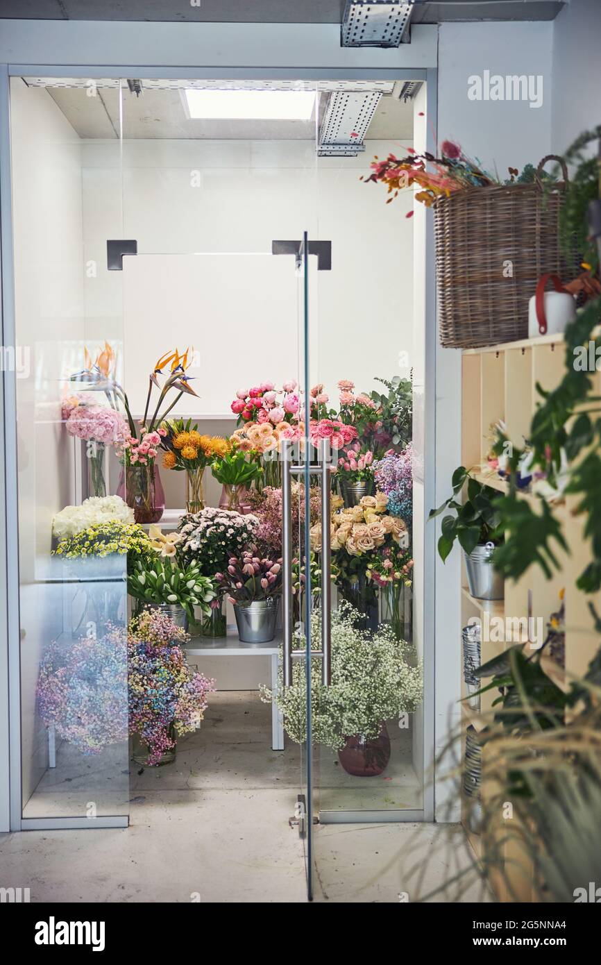 Cold buckets hi-res stock photography and images - Alamy