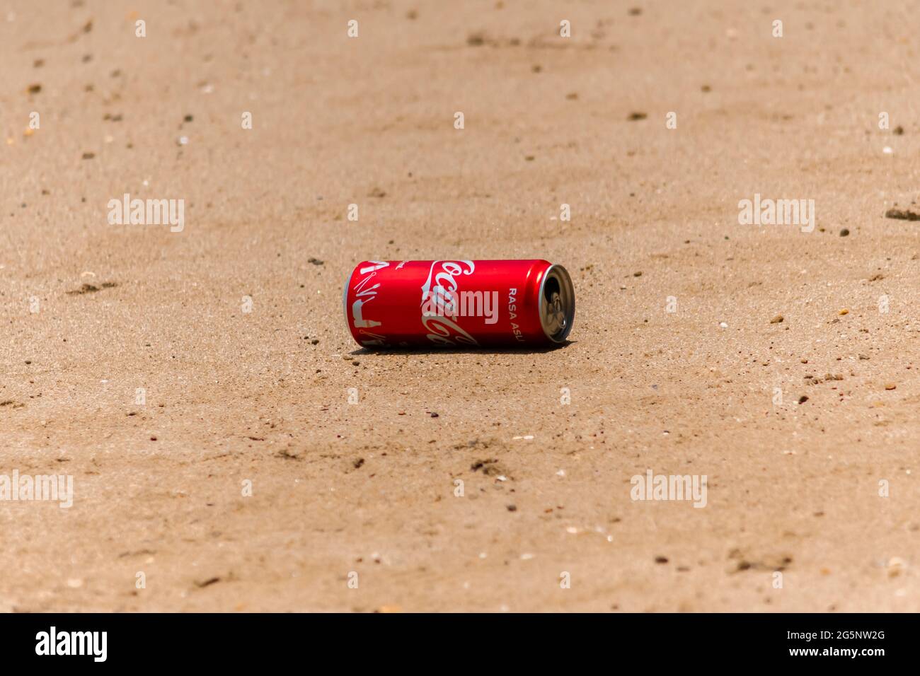 Coca cola beach hi-res stock photography and images - Alamy