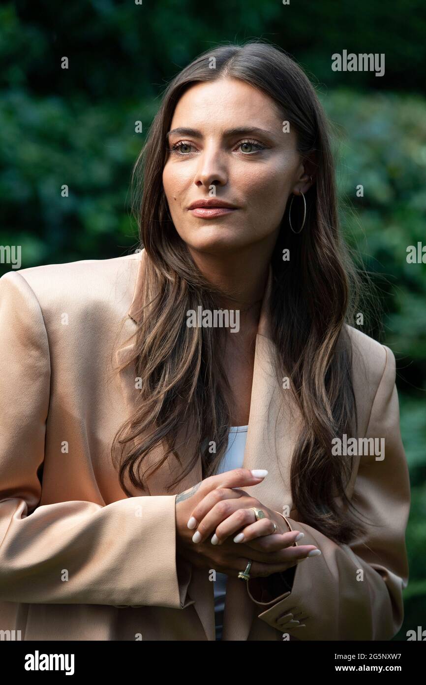 Duesseldorf, Deutschland. 25th June, 2021. Actress Sophia THOMALLA in ...