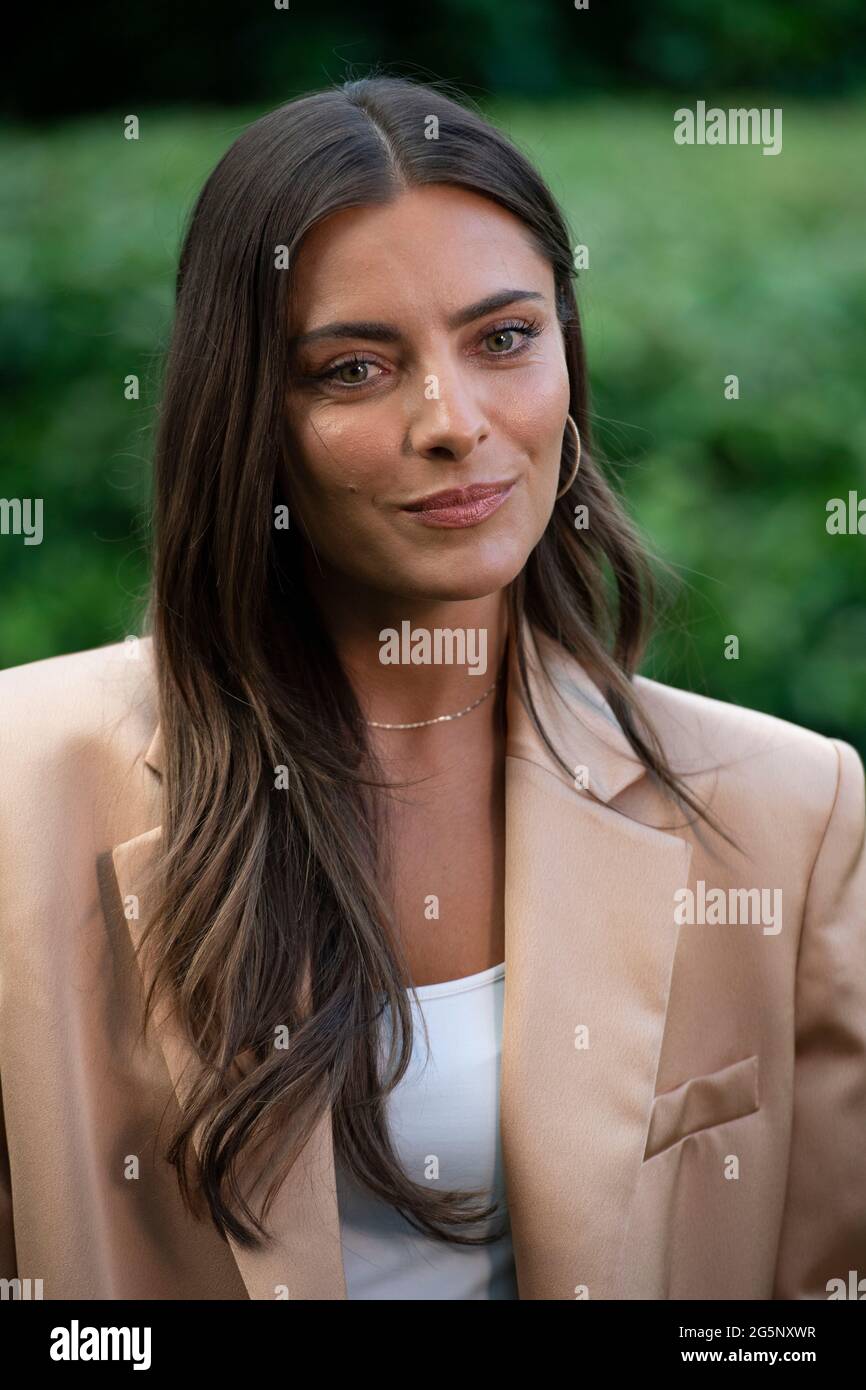 Duesseldorf, Deutschland. 25th June, 2021. Actress Sophia THOMALLA in ...