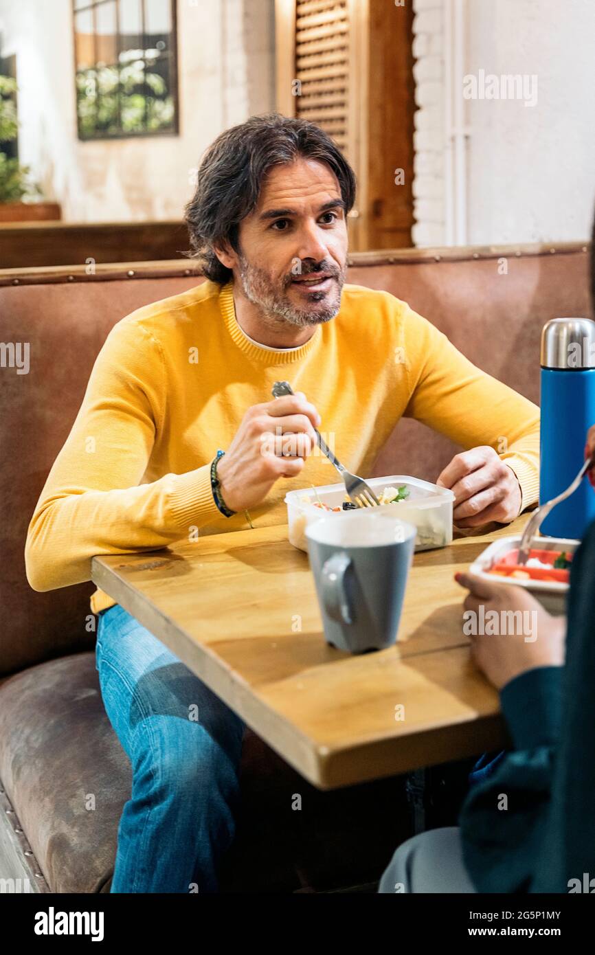 Lunch with co workers hi-res stock photography and images - Alamy