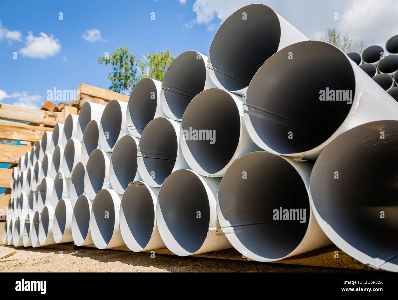 Rain Water Downpipe High Resolution Stock Photography and Images - Alamy
