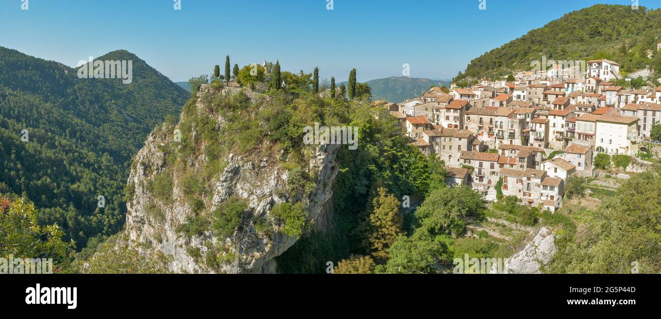Peille, one of the most beautiful hilltop villages on the Côte d'Azur ...
