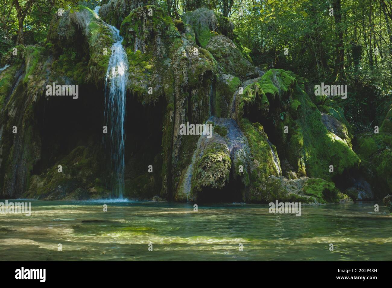 Clear waterfall hi-res stock photography and images - Alamy