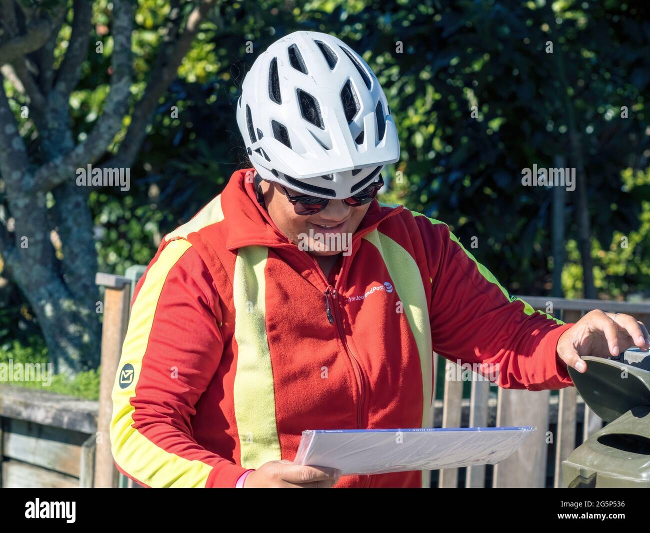 Nz post delivery hi-res stock photography and images - Alamy