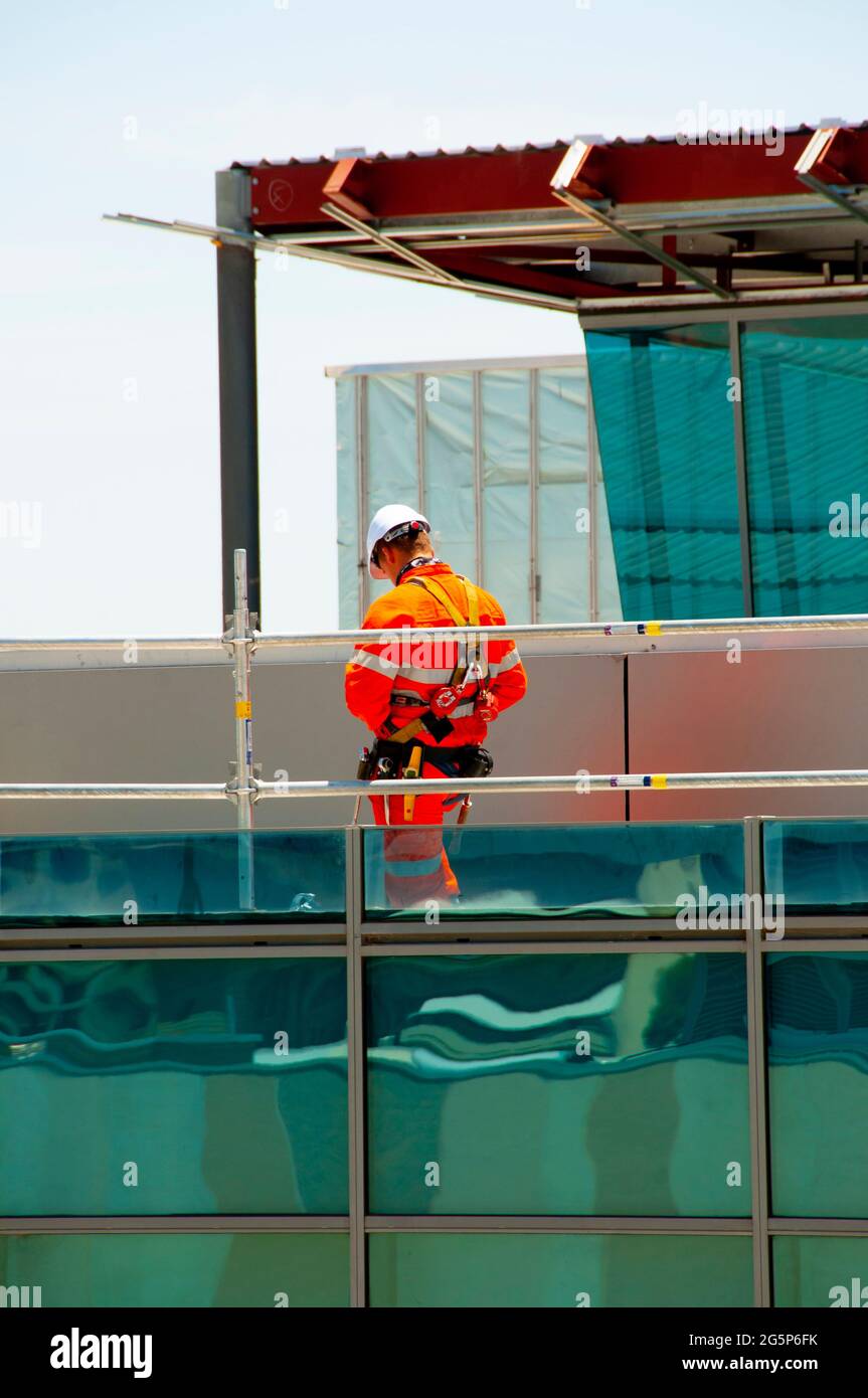 Scaffold builder hi-res stock photography and images - Alamy