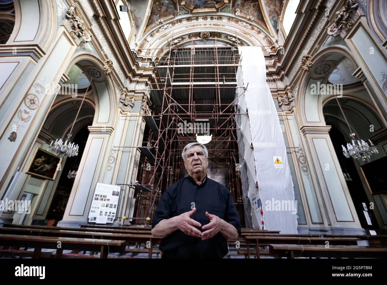 Naples - Appeal of the parish priest Mario Rega of the Church of San ...