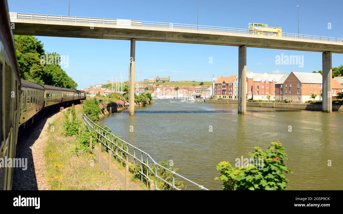 New bridge river hi-res stock photography and images - Alamy
