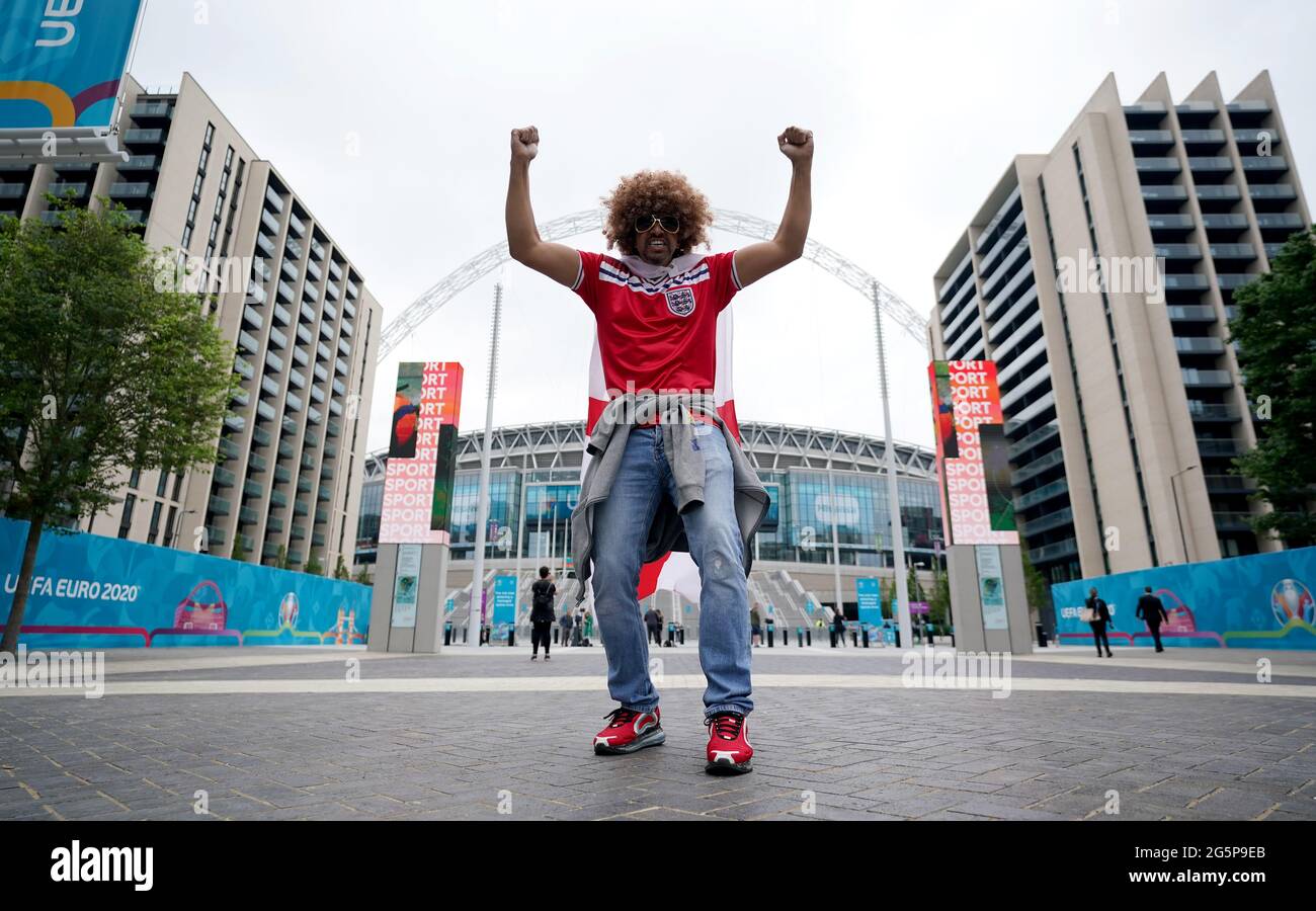 Fans arrive at Wembley ahead of the UEFA Euro 2020 round of 16 match ...