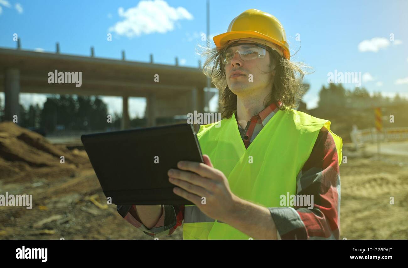 App builder hi-res stock photography and images - Alamy