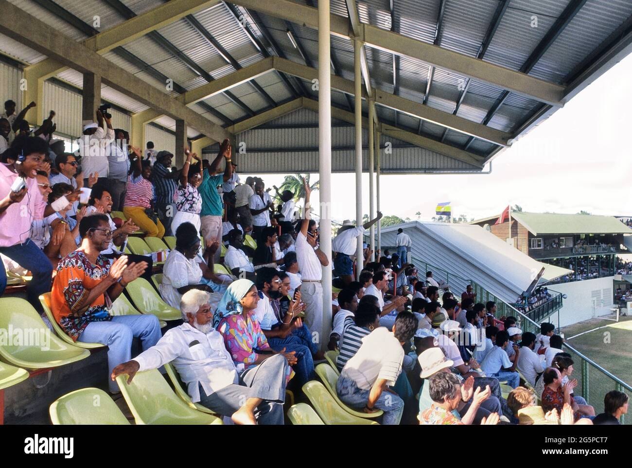 Indian crowd cricket stadium hi-res stock photography and images - Alamy