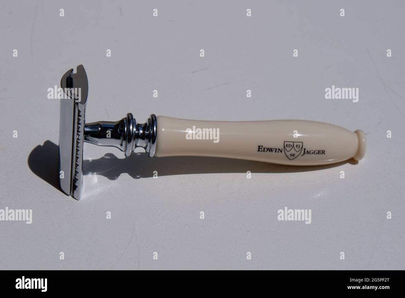 Edwin Jagger Chatsworth Imitation Ivory Double Edge Safety Razor Stock ...